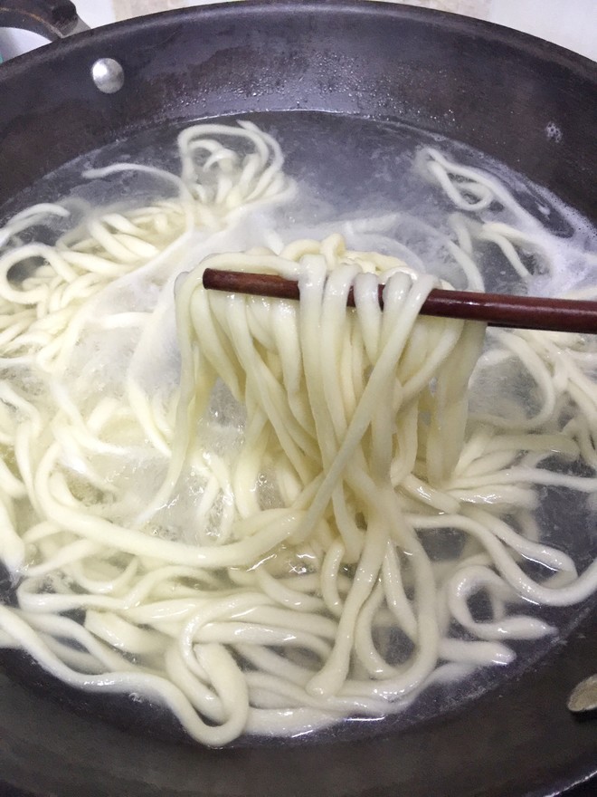 9. Mix the Sichuan pepper powder, light soy sauce, sesame oil, black ...